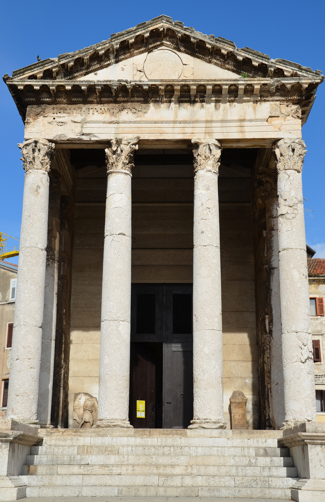 Pula – following hadrian photography