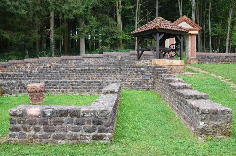 Tawern Temple Complex – following hadrian photography