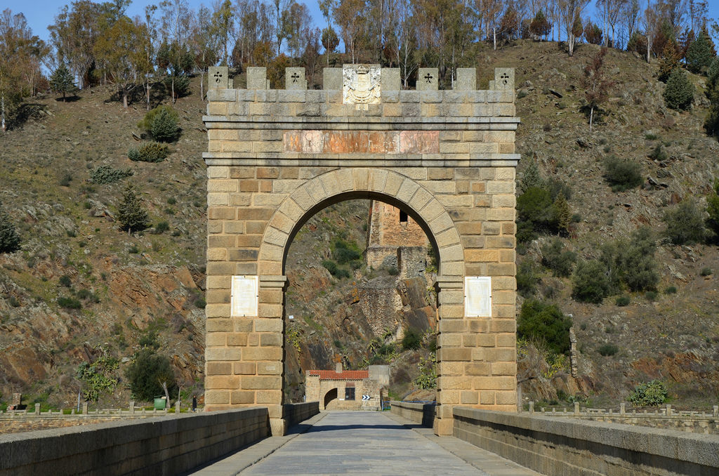 Alcántara Bridge – following hadrian photography