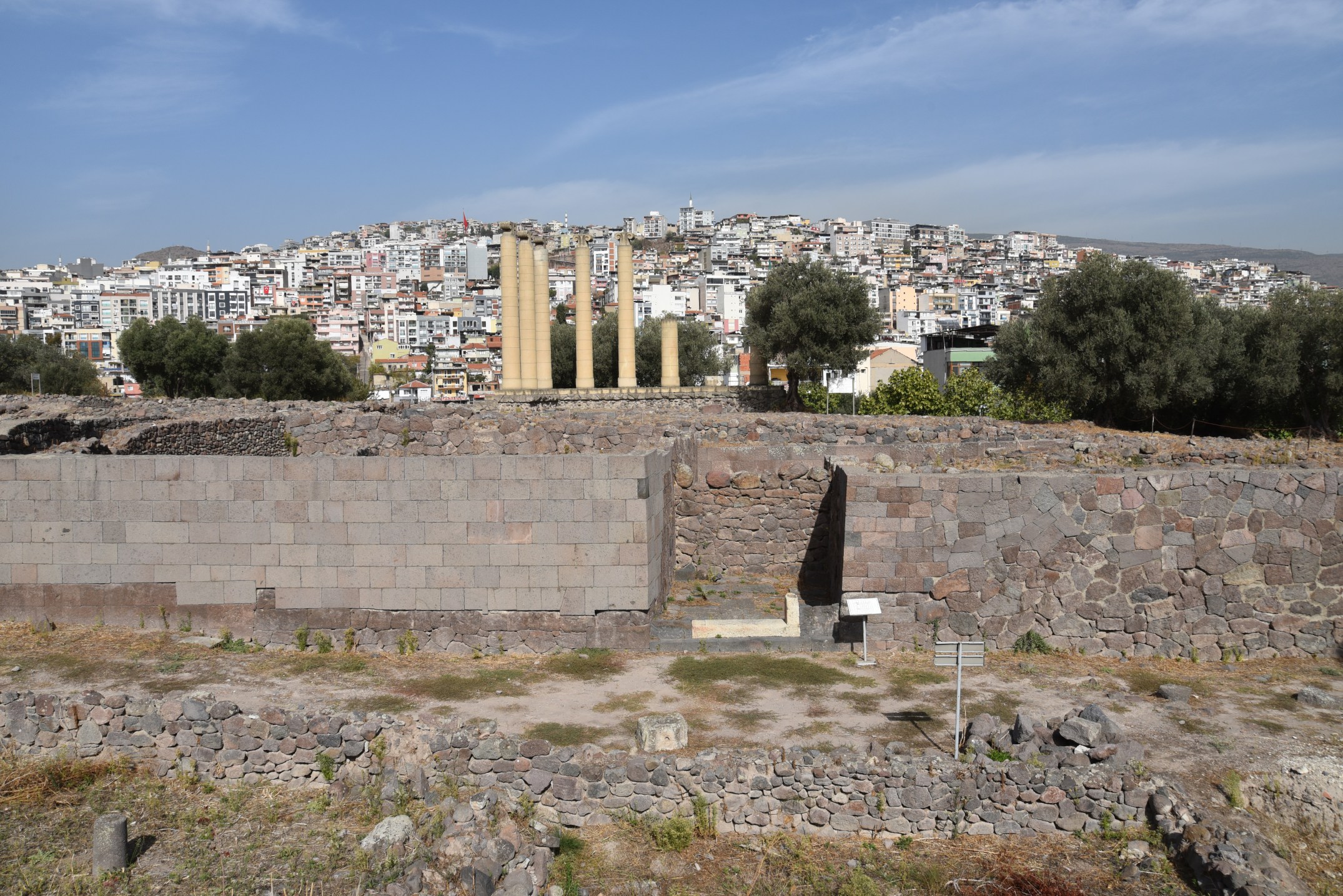 Smyrna – following hadrian photography