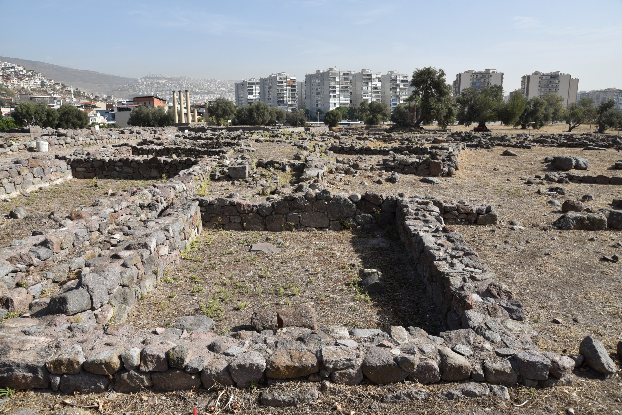 Smyrna – following hadrian photography